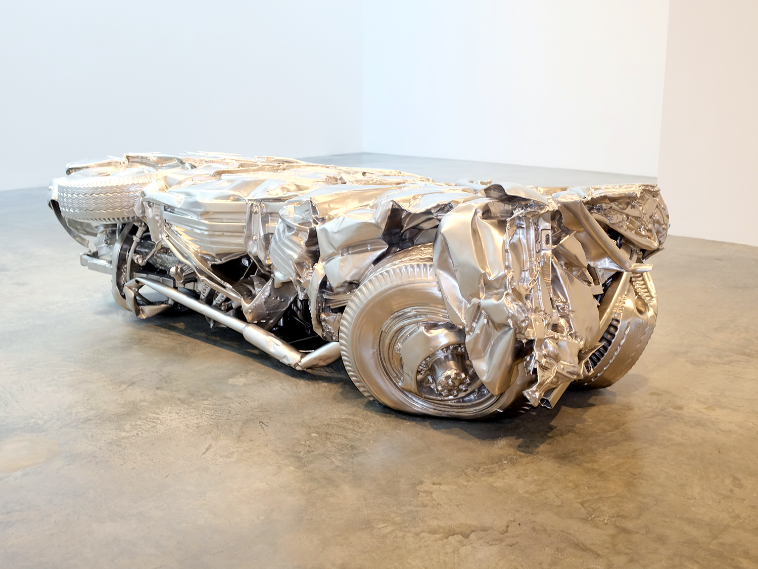 Charles Ray at Matthew Marks Gallery, New York - purple ART