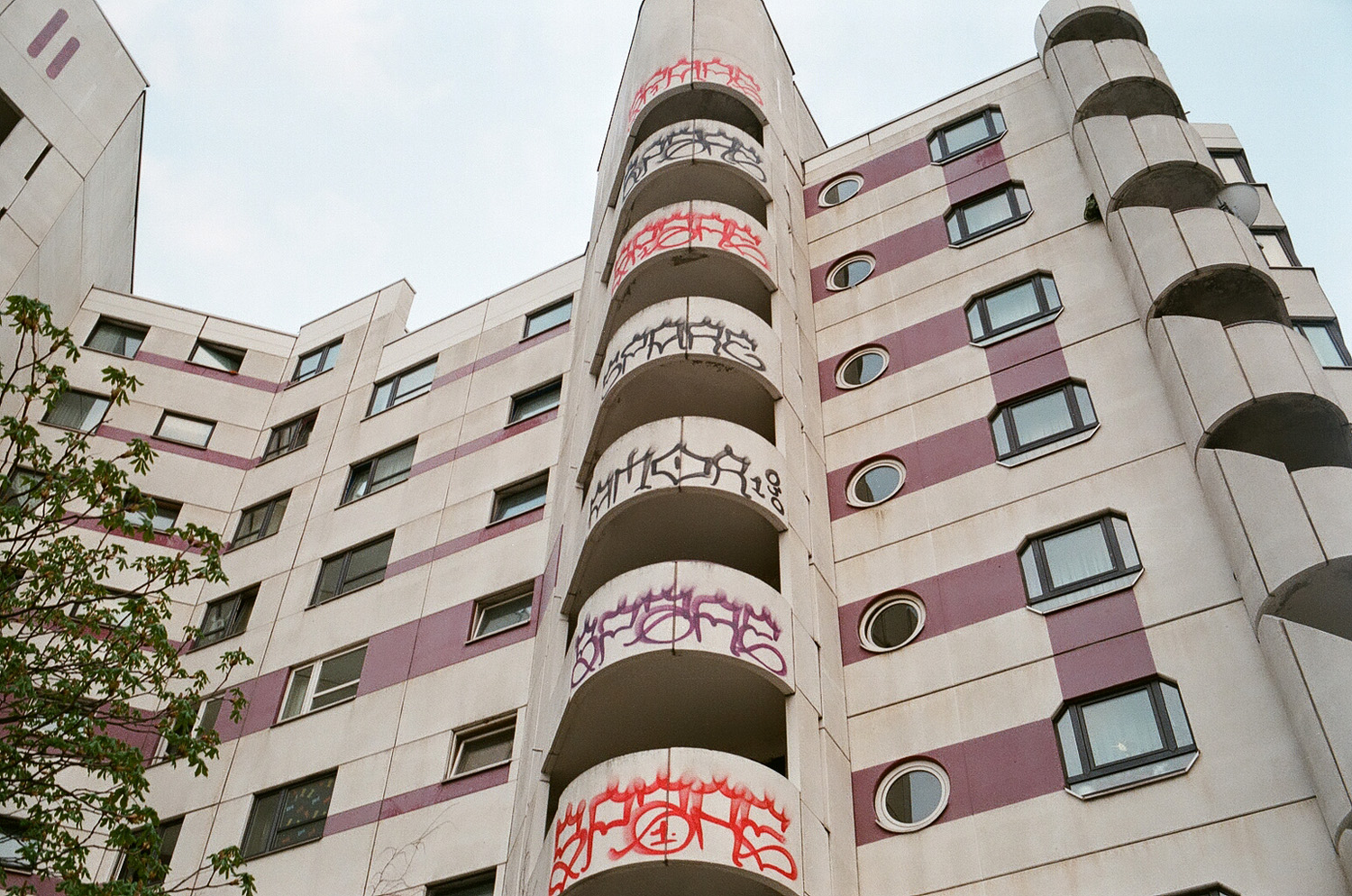 Kotti, Berlin. Photo Maxime Ballesteros - purple DIARY