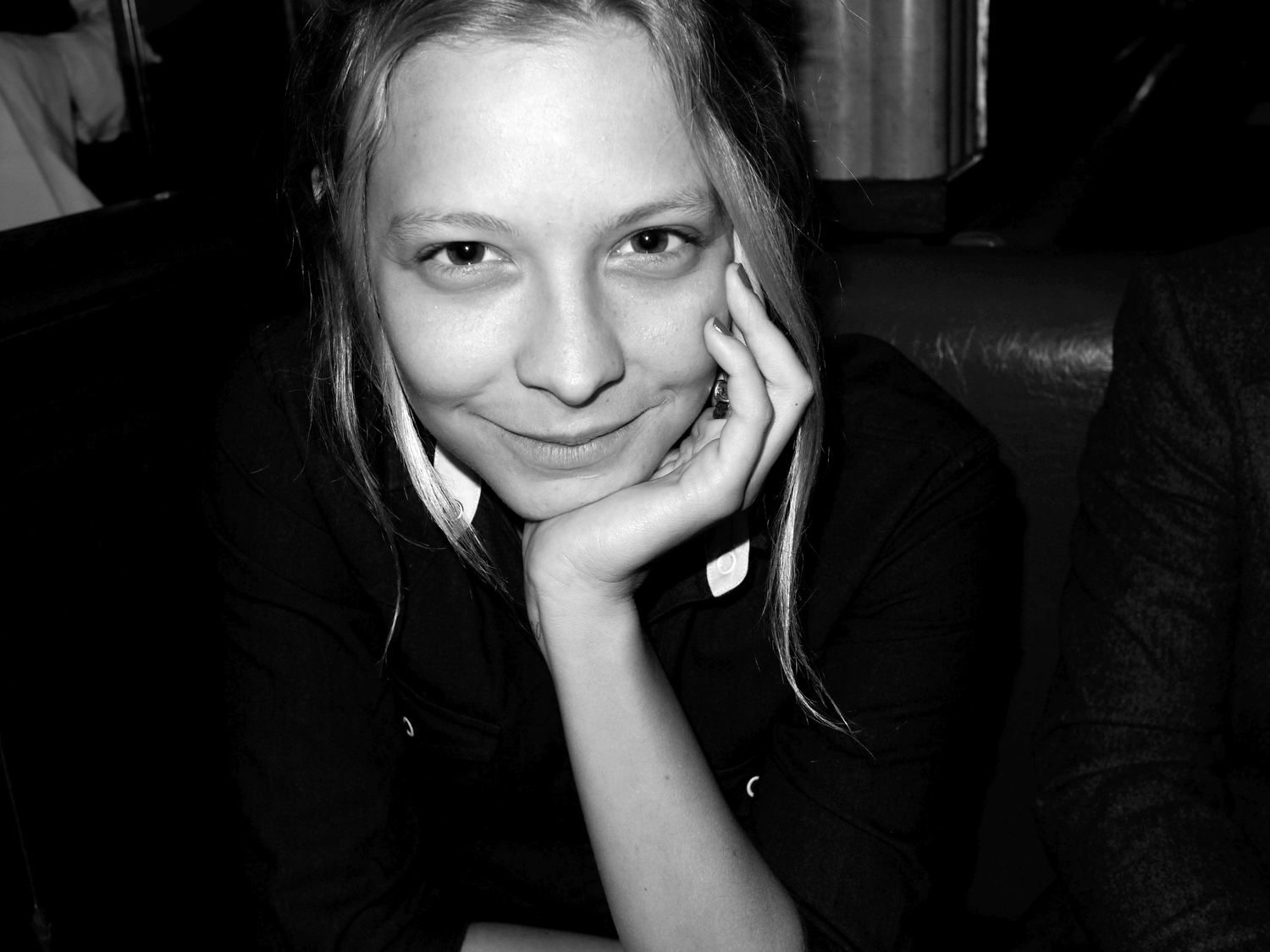 Annabelle Dexter-Jones at the Cafe de Flore, Paris. Photo Olivier Zahm ...