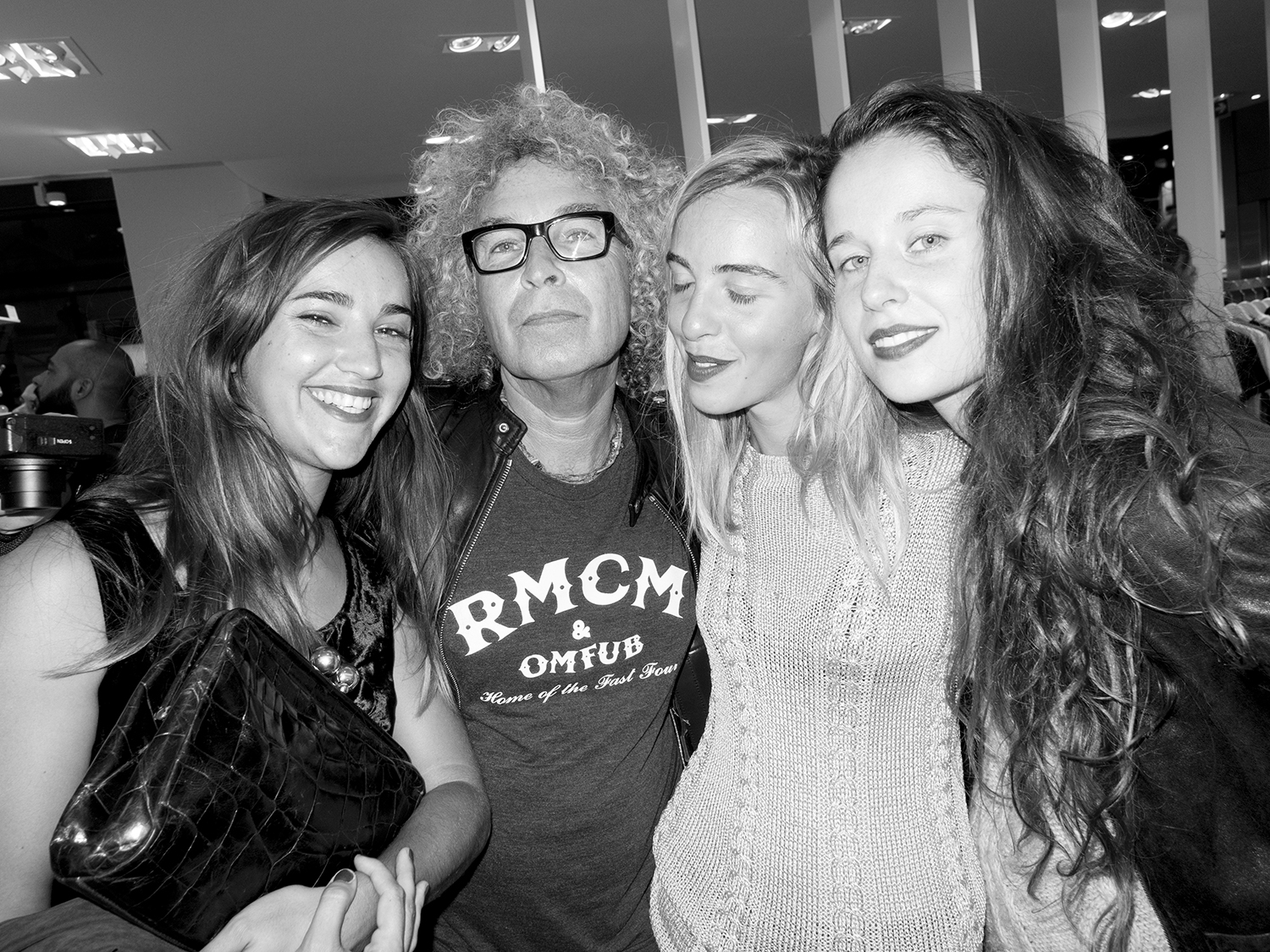 Brad Elterman with fans at the signing of his new book Dog... - purple ...