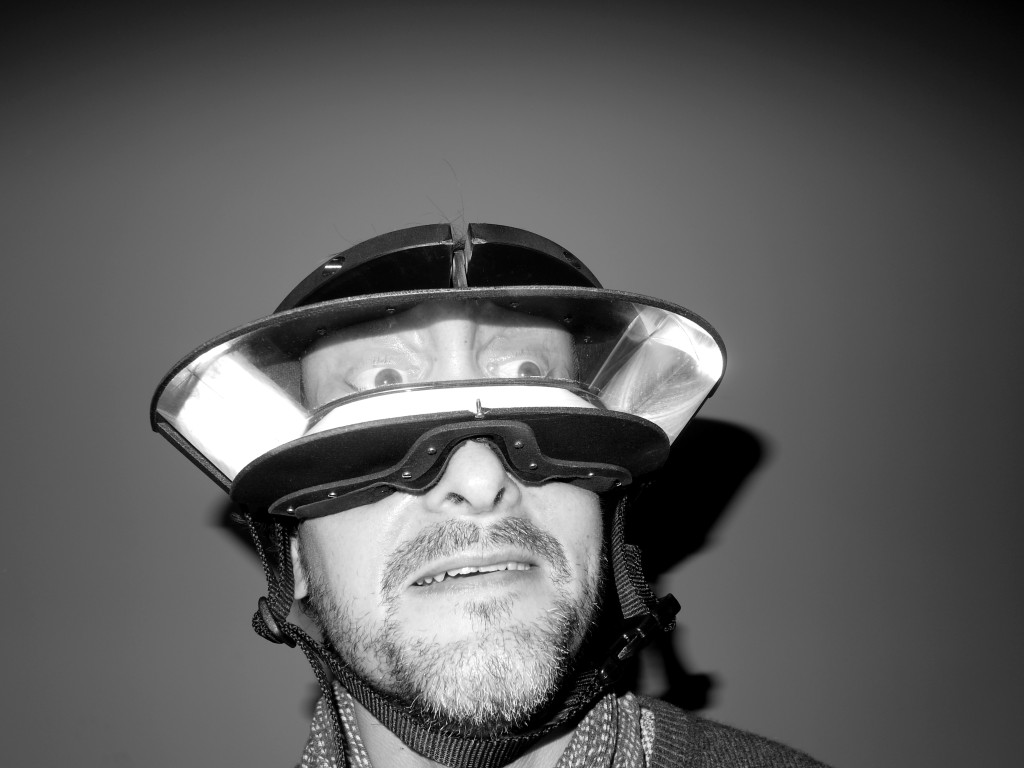 Photographer Nathaniel Goldberg wearing Umkehrbrille Upside Down ...