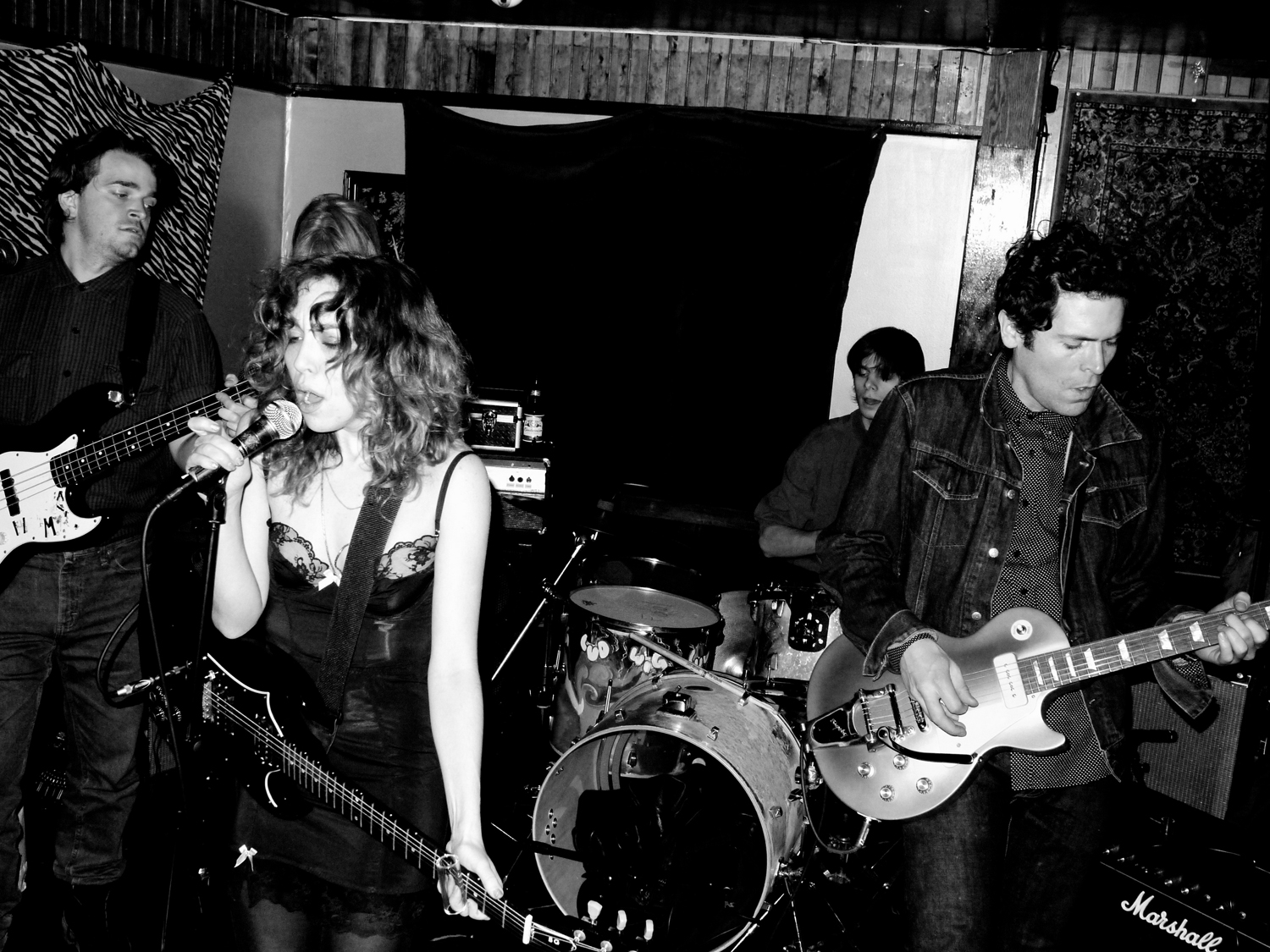 Jen Reynolds x Jail Bait performing at The Flat, Brooklyn - purple DIARY