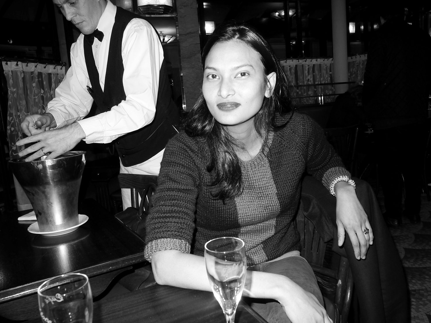 Rose Singh at Café de Flore, Paris. Photo Olivier Zahm - purple NIGHT