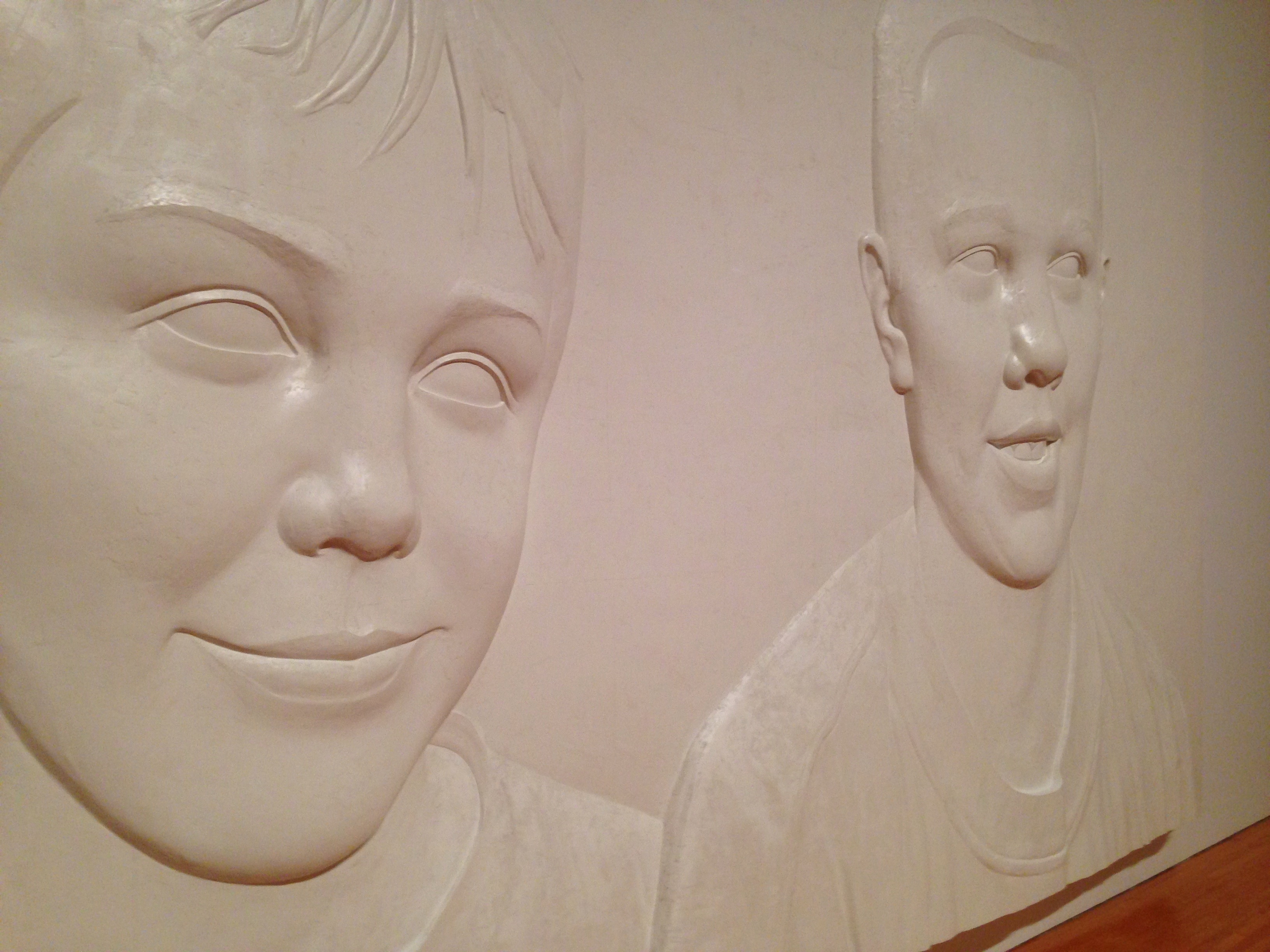 Charles Ray at MOCA, Los Angeles - purple ART