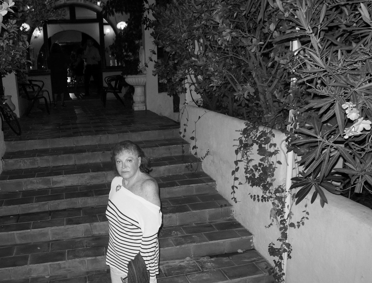 The fabulous Régine who just finished writing her tell-all ...