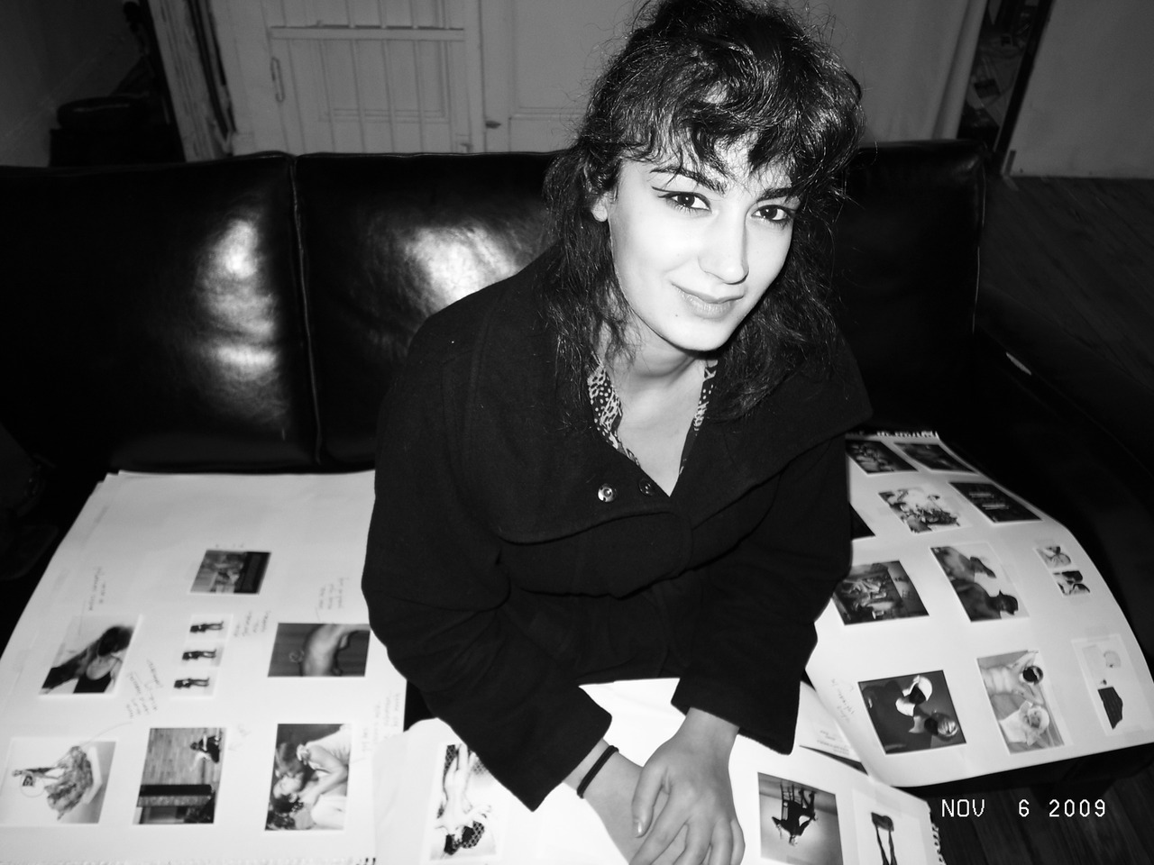 Farinaz at a meeting at Purple office, New York. Photo Olivier Zahm ...