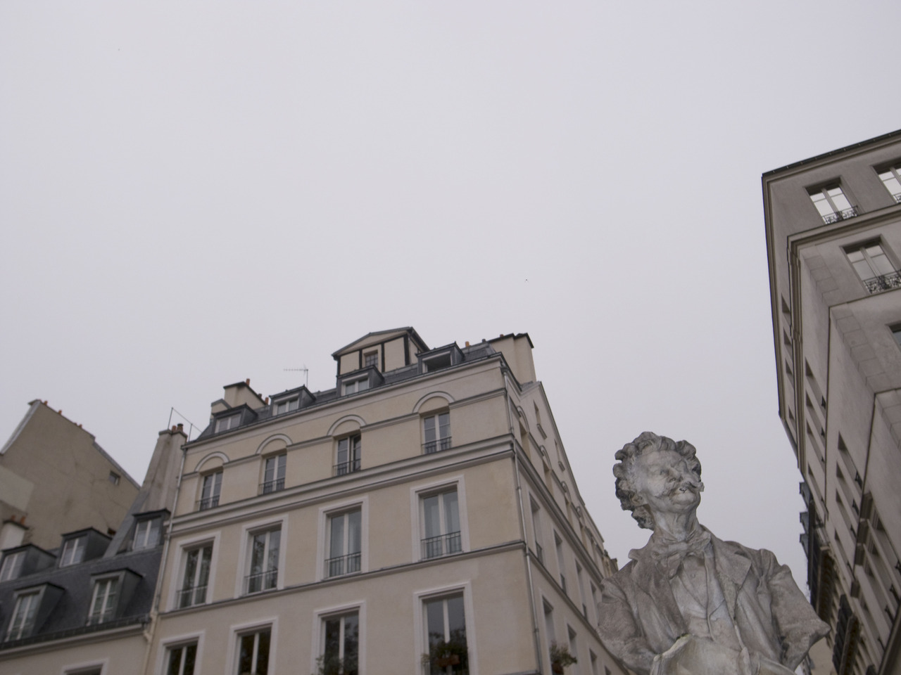 Johannes Brahm’s 1980 sculpture, Paris. Photo Olivier Zahm - purple TRAVEL