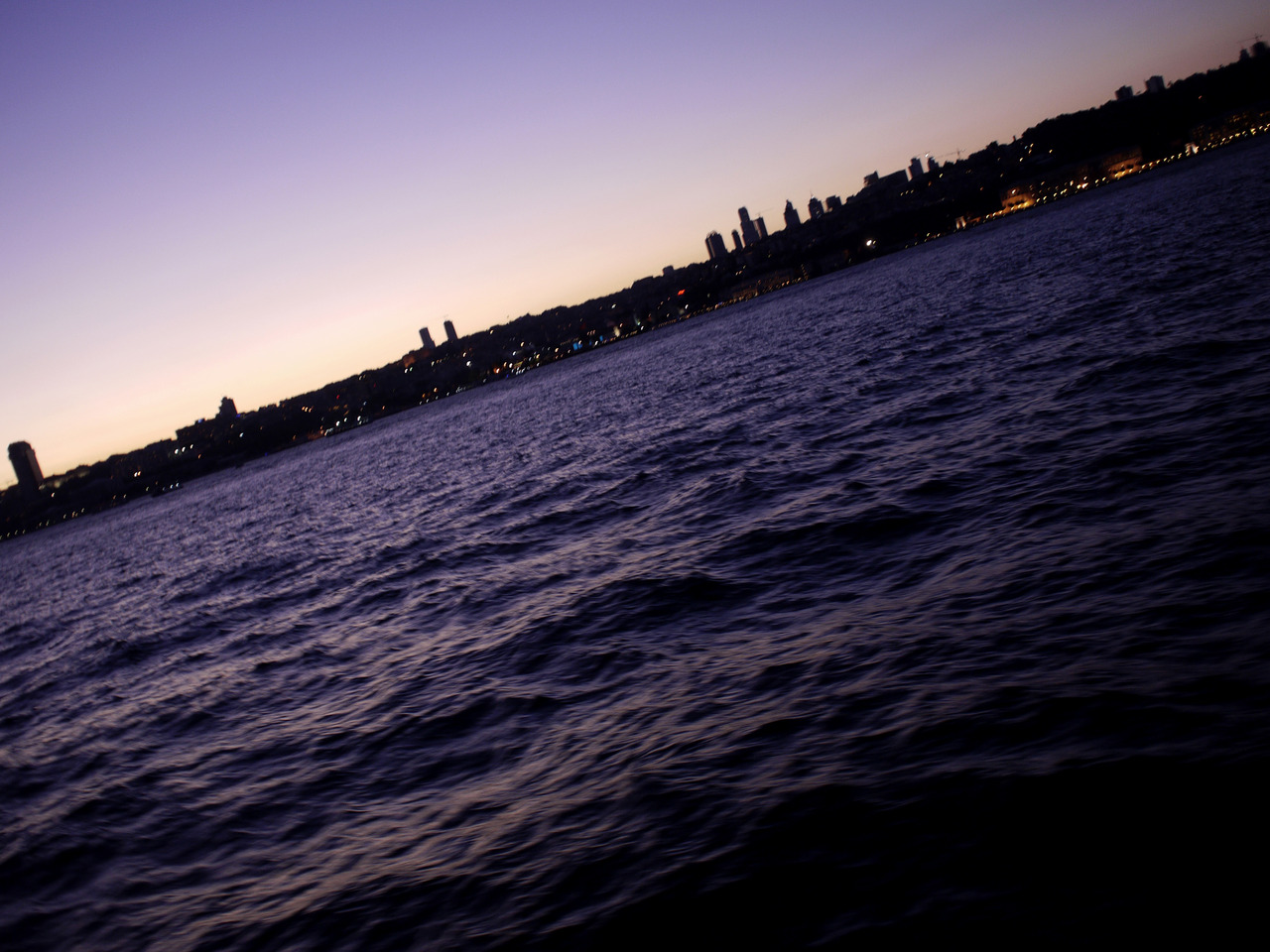 The dark purple Bosphorus, Istanbul. Photo Olivier Zahm - purple TRAVEL