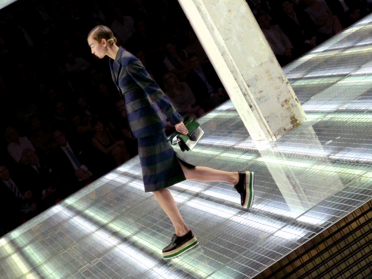 Prada S/S 2011 Show - purple FASHION