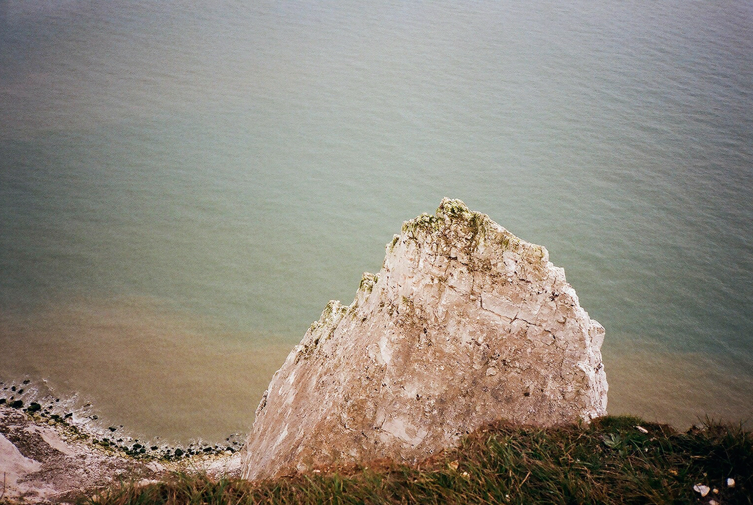 A trip to Beachy Head (White Cliffs of Dover) in Eastbourne - purple TRAVEL