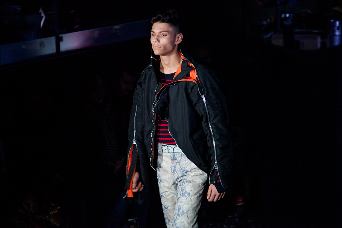 Y/Project F/W 2016 show at Gibus, Paris - purple FASHION