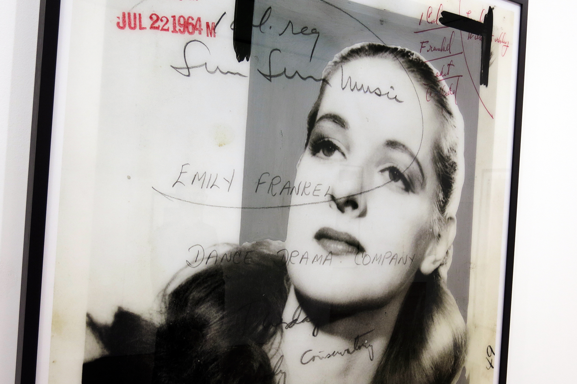 Thomas Ruff "New Works" at David Zwirner, London - purple ART